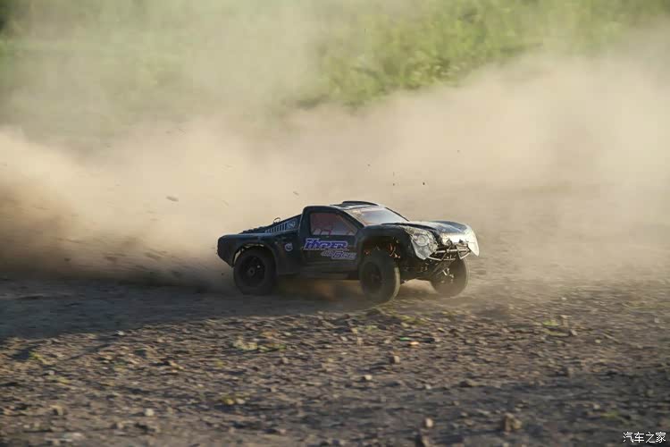 【转】解密RC竞速车专业车场